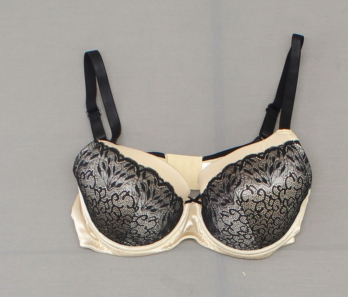 Barely Breezies Modesty Lined Fiberfill Bra With Contrast Lace. A22594 ...